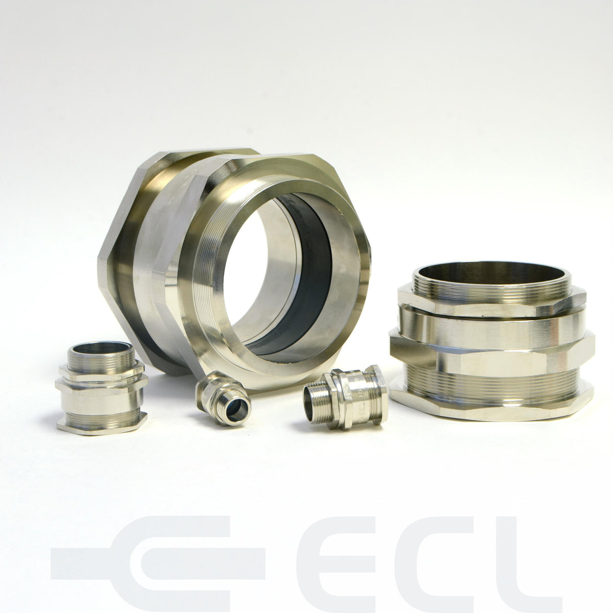 ECL Cable Gland 40mm Brass 25.5-32mm — Scott Electrical