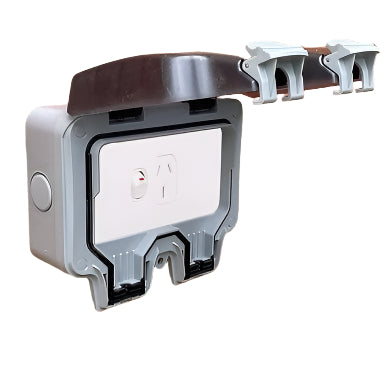 Zephyr Storm Socket Single 15A — Scott Electrical